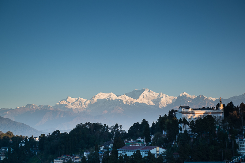 Sunrise Over Himalayan Giants-Trekking Singalila - Far East Travels